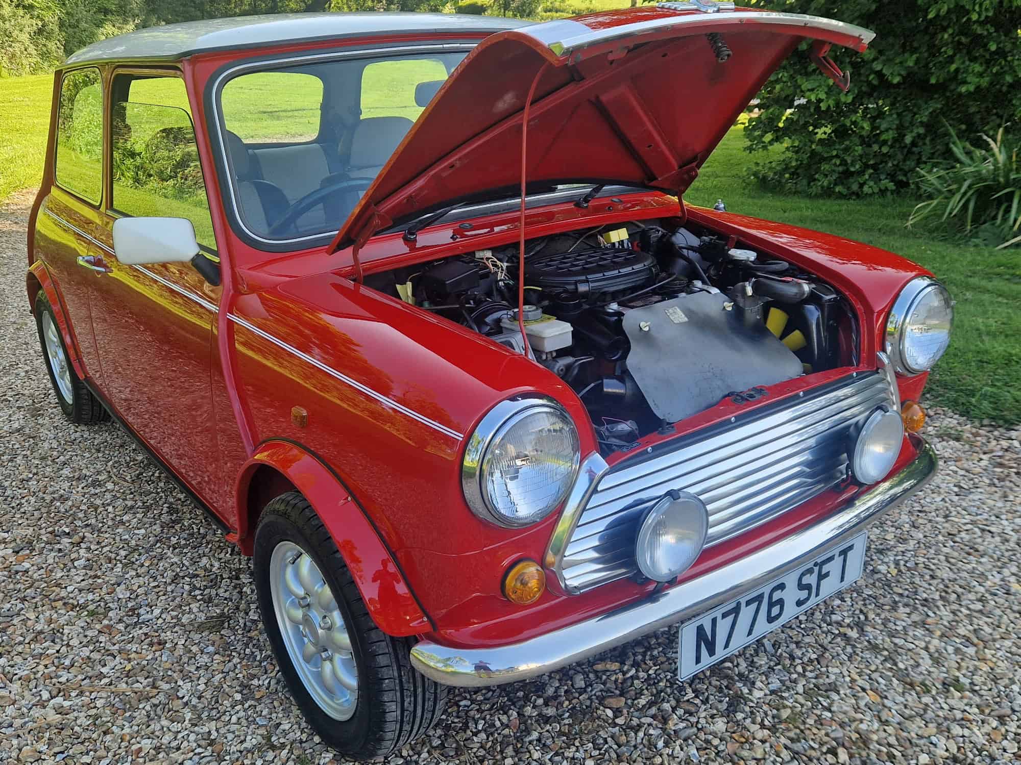 ** NOW SOLD ** 1996 Rover Mini Cooper In Classic Red and White On Just ...